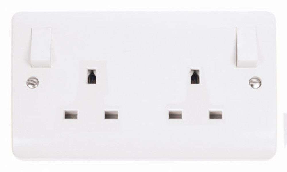 MODE 250V 13A 2 Gang DP Switched Safety Shutter Socket with Outboard ...