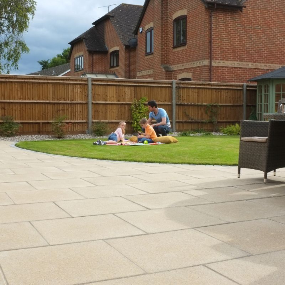 Marshalls Perfecta Chamfered Edge Concrete Paving Slabs
